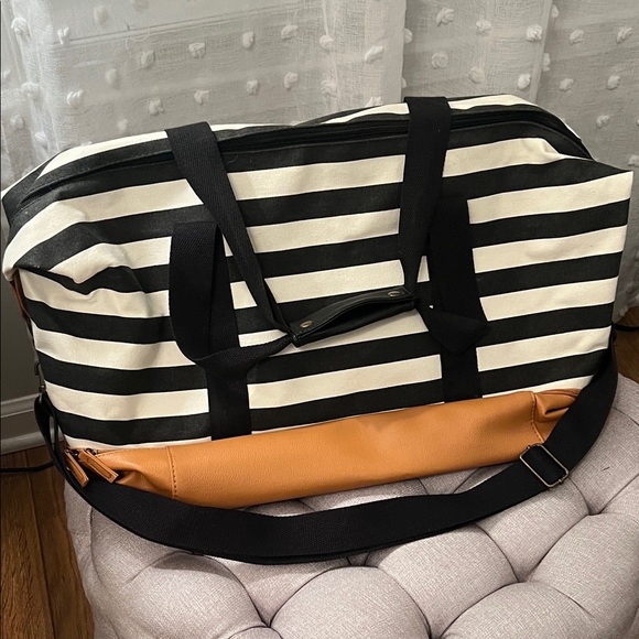 DSW | Bags | Dsw Striped Travel Bag With Tan And Black Accents | Poshmark